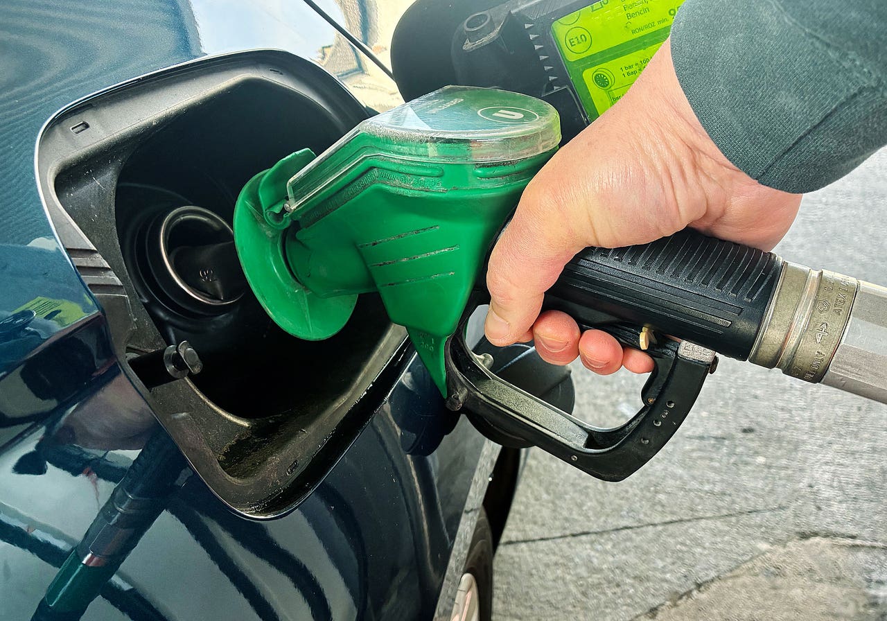 UK inflation rate set to fall as lower household energy bills offset ...