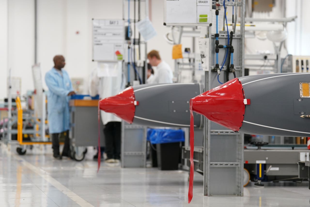 UK and France order more Storm Shadow missiles and step up military co ...