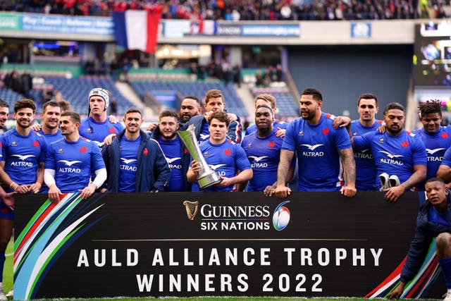 Classy France stay on course for Grand Slam with six-try win over ...