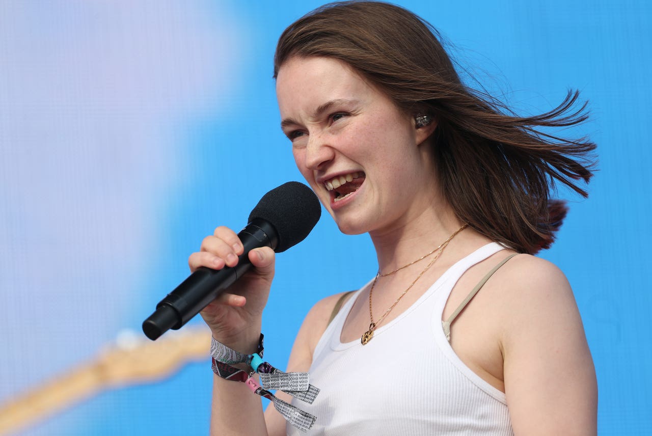 Sigrid reveals she wrote new album with Glastonbury in mind | Express ...