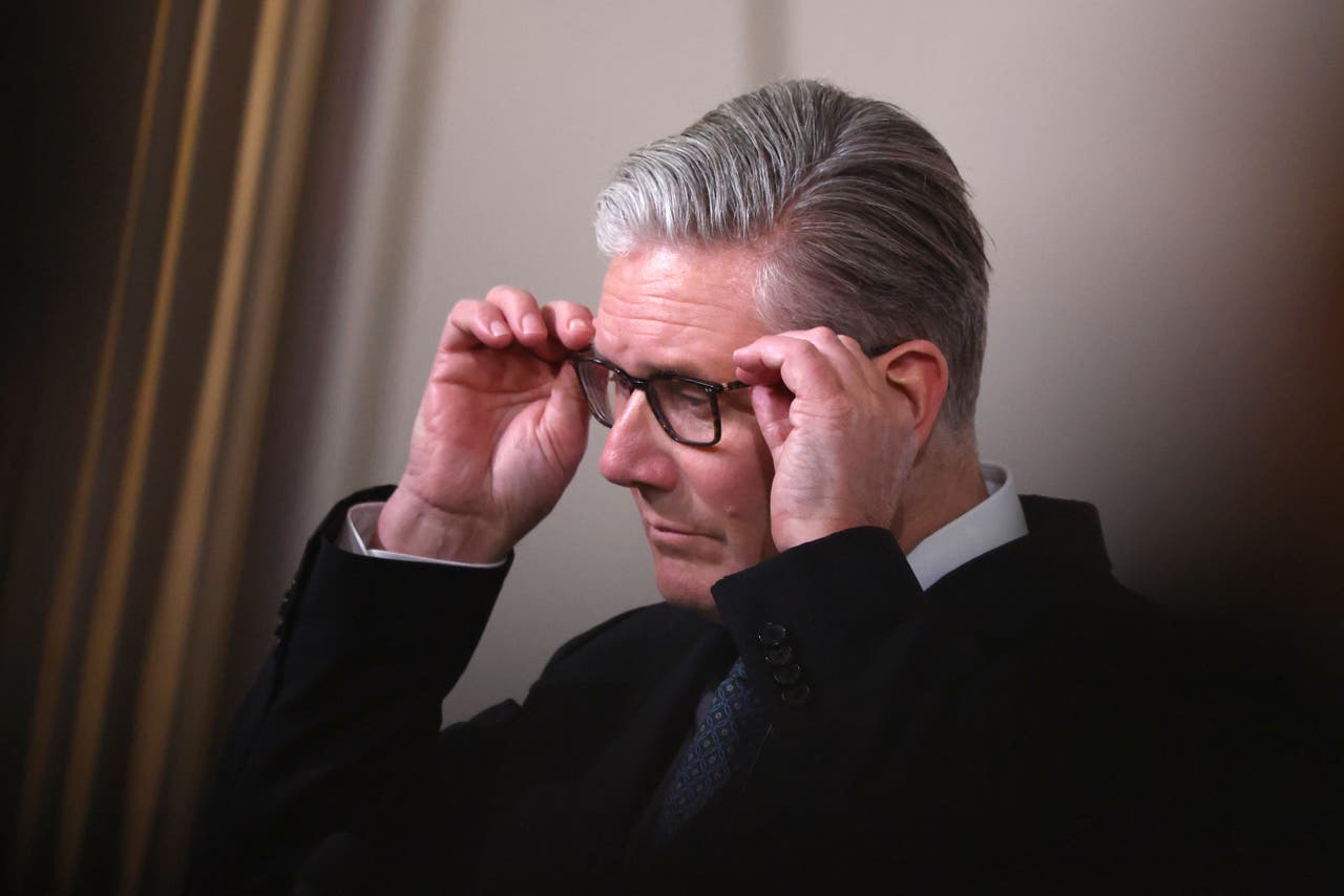 No 10 refuses to say whether PM will correct the record on Mandelson ...