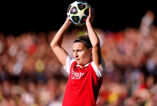 Steph Catley signs new Arsenal deal - Jersey Evening Post