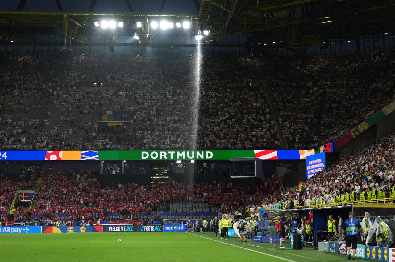 Germany v Denmark clash delayed for 24 minutes by thunder and lightning ...