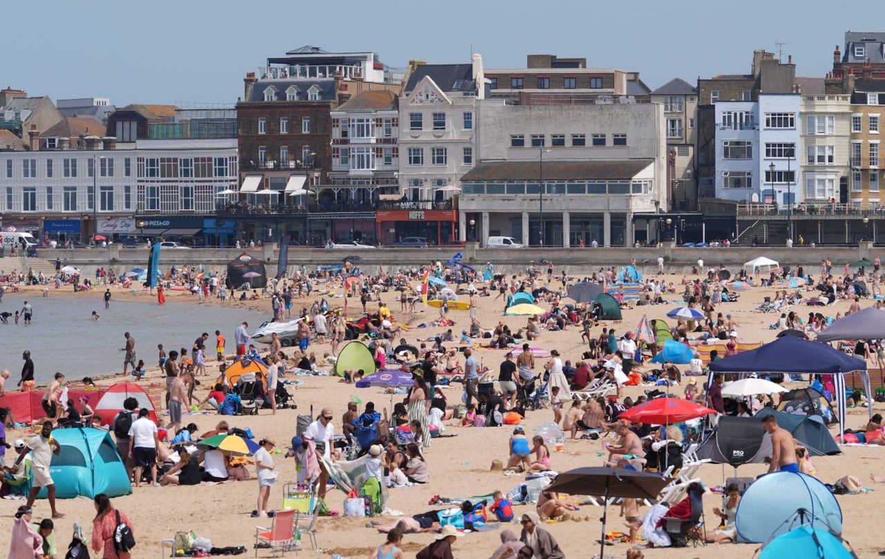 Girl dies and boy missing as heatwave water death toll reaches at least ...