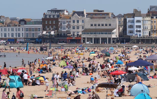 Girl dies and boy missing as heatwave water death toll reaches at least ...