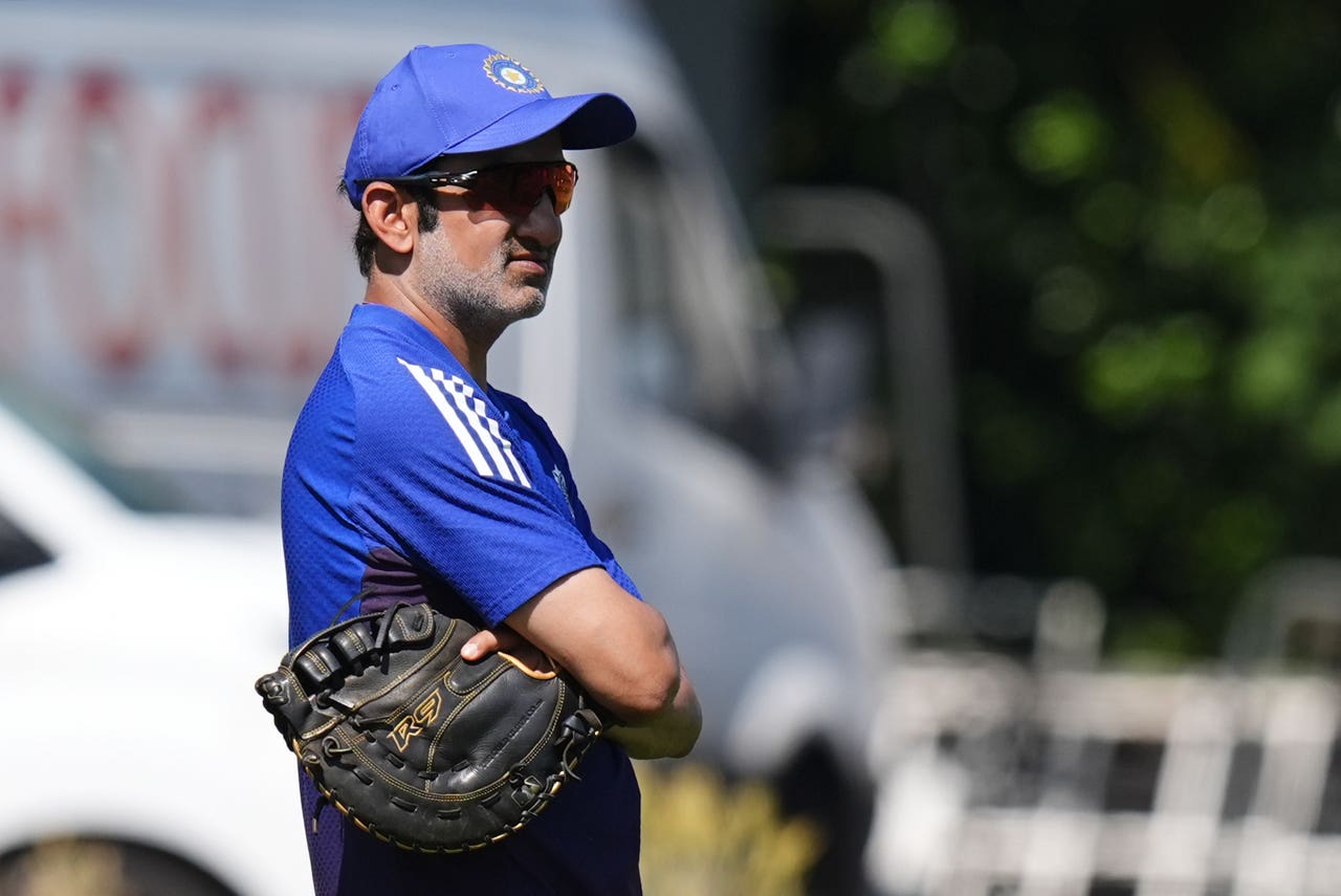 India enjoy ‘epic crossover’ with visit to Man Utd | Knutsford Guardian