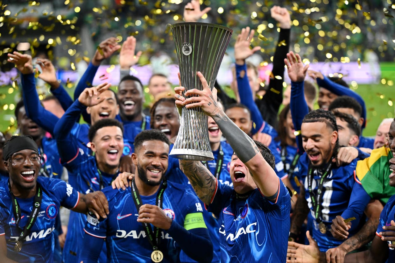 Noni Madueke snaps back at critics after Chelsea win Conference League ...