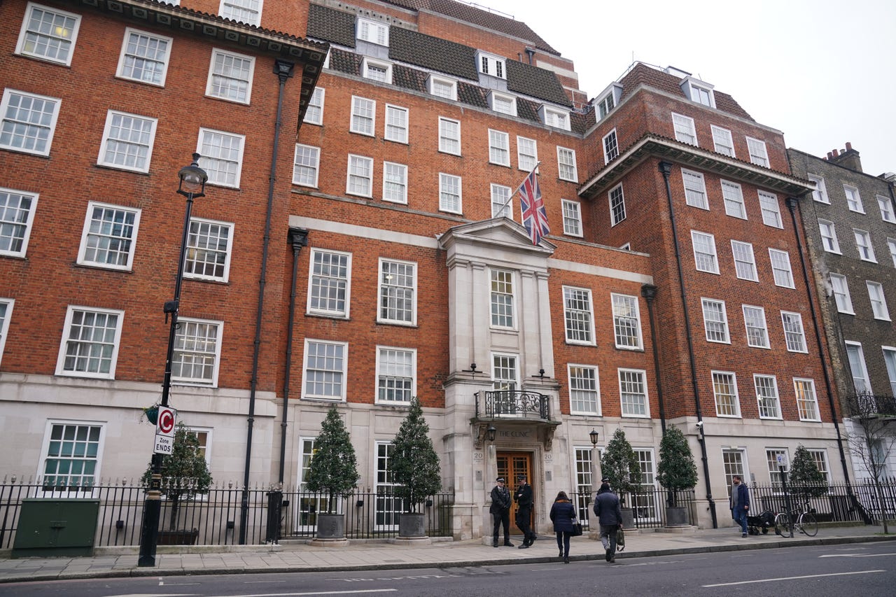 Health worker cautioned after Kate’s medical records offered for ...