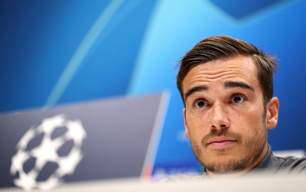 England midfielder Harry Winks urges men to talk about mental health ...