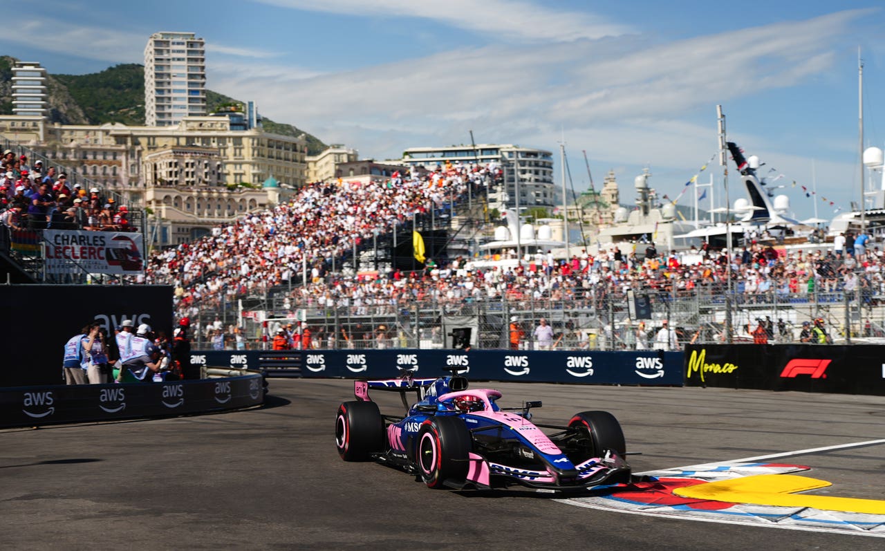 Christian Horner suffers F1 return delay as Renault Group says ‘no ...