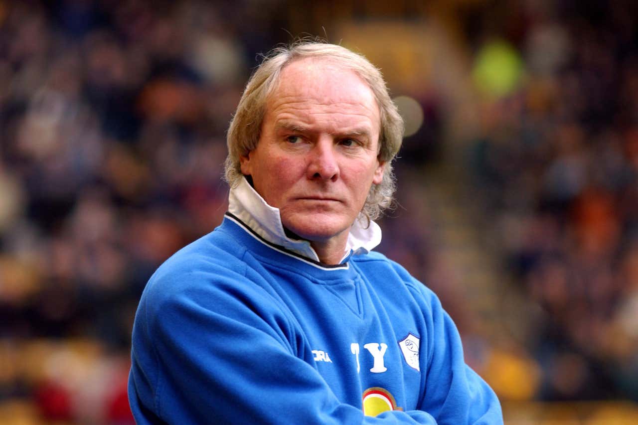 Family and football greats gather for funeral of Terry Yorath | Weston ...