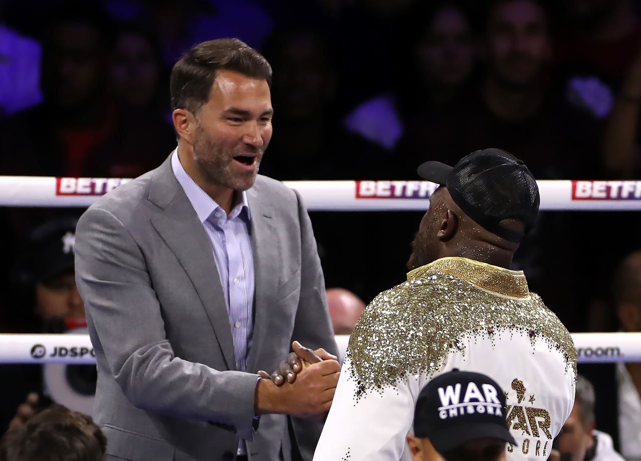 Derek Chisora calls out Deontay Wilder after decision victory over ...
