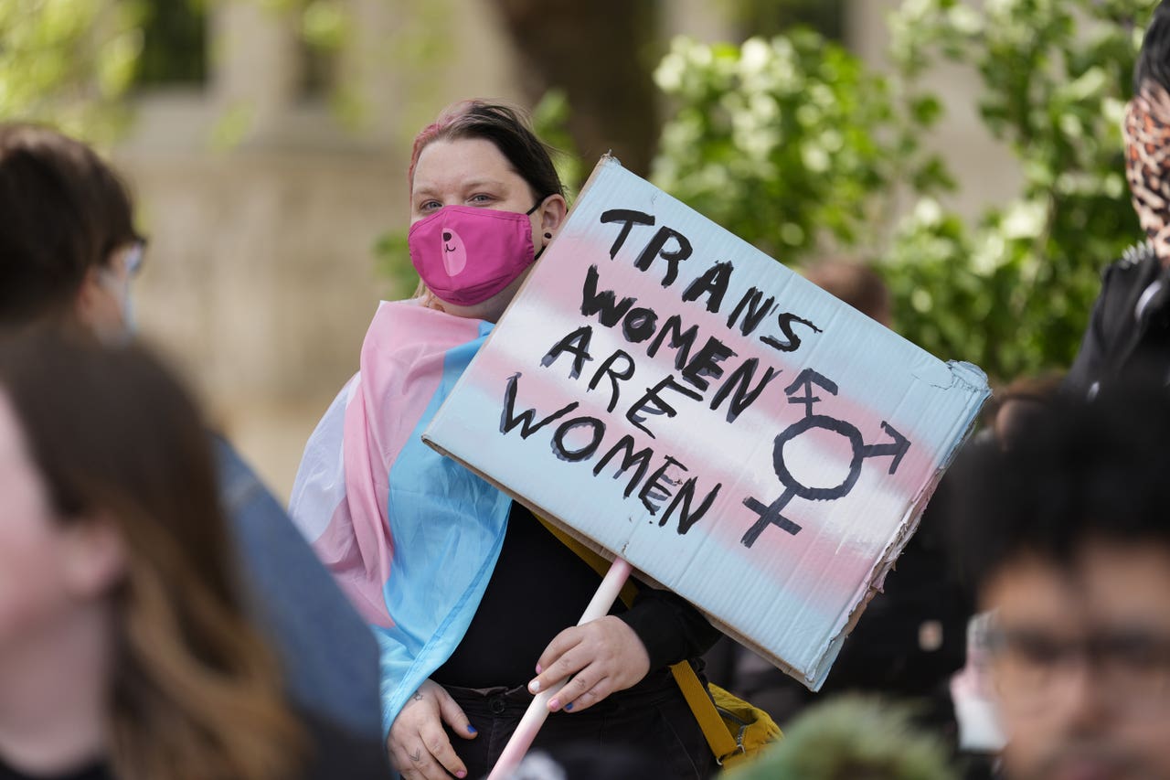 Trans rights groups lead ’emergency’ protest over landmark gender court ...