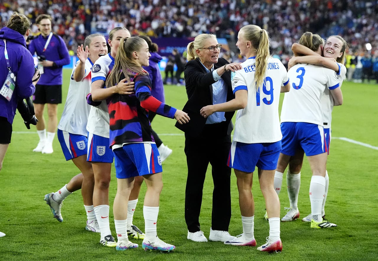 Rude wash-bag message from boss helped inspire England to Euro glory ...