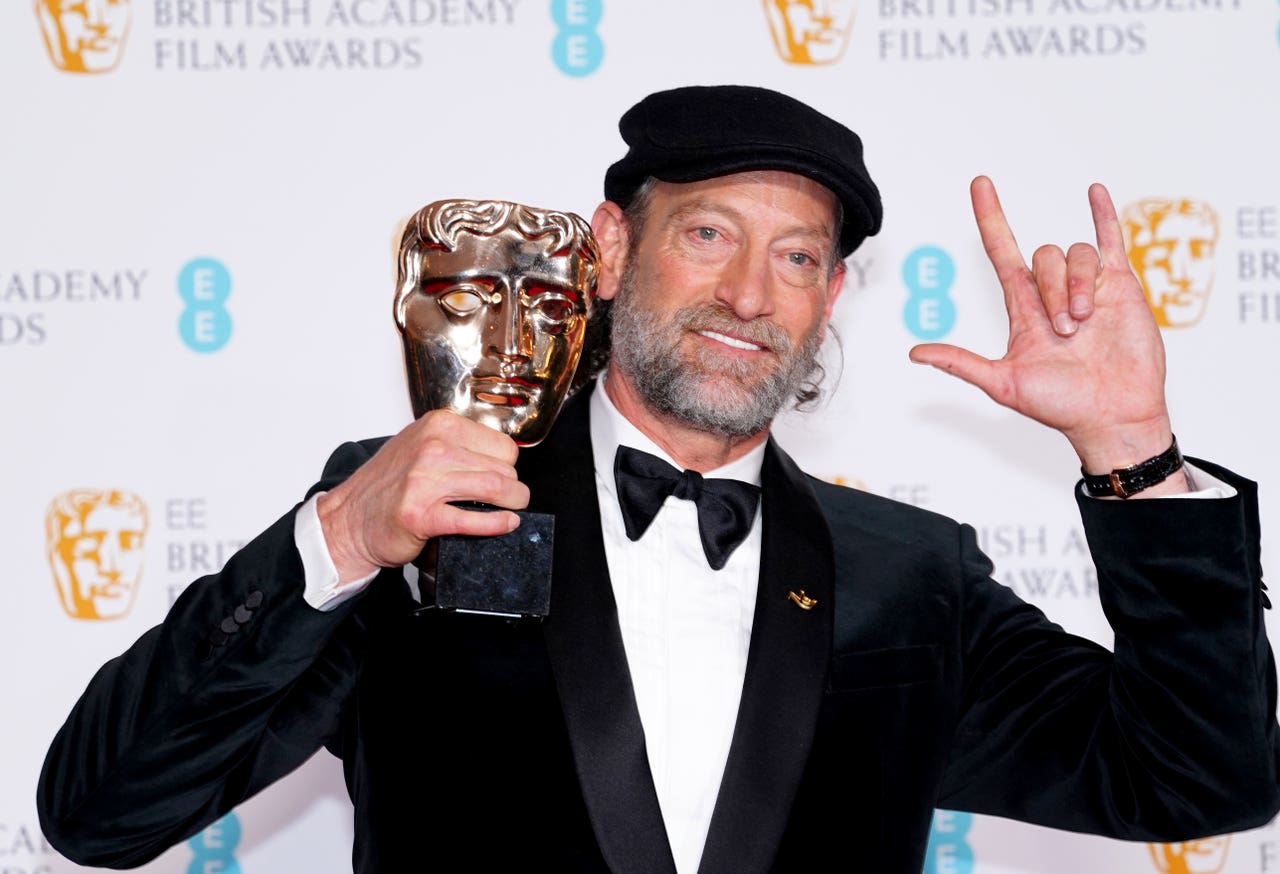 Oscar-winning deaf actor Troy Kotsur to sign US national anthem at ...