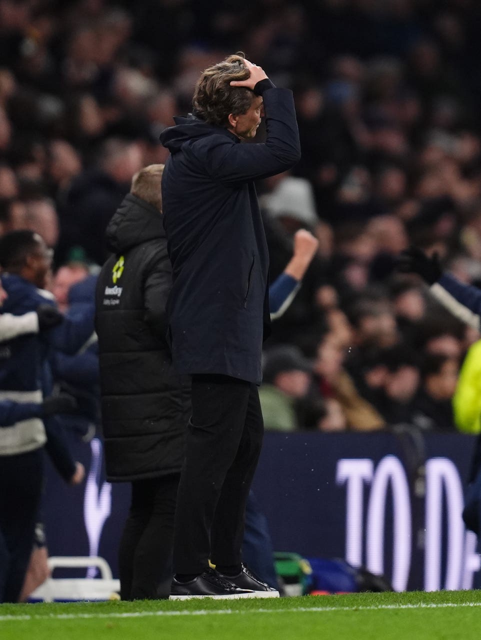 Late Callum Wilson winner piles more pressure on Tottenham boss Thomas ...