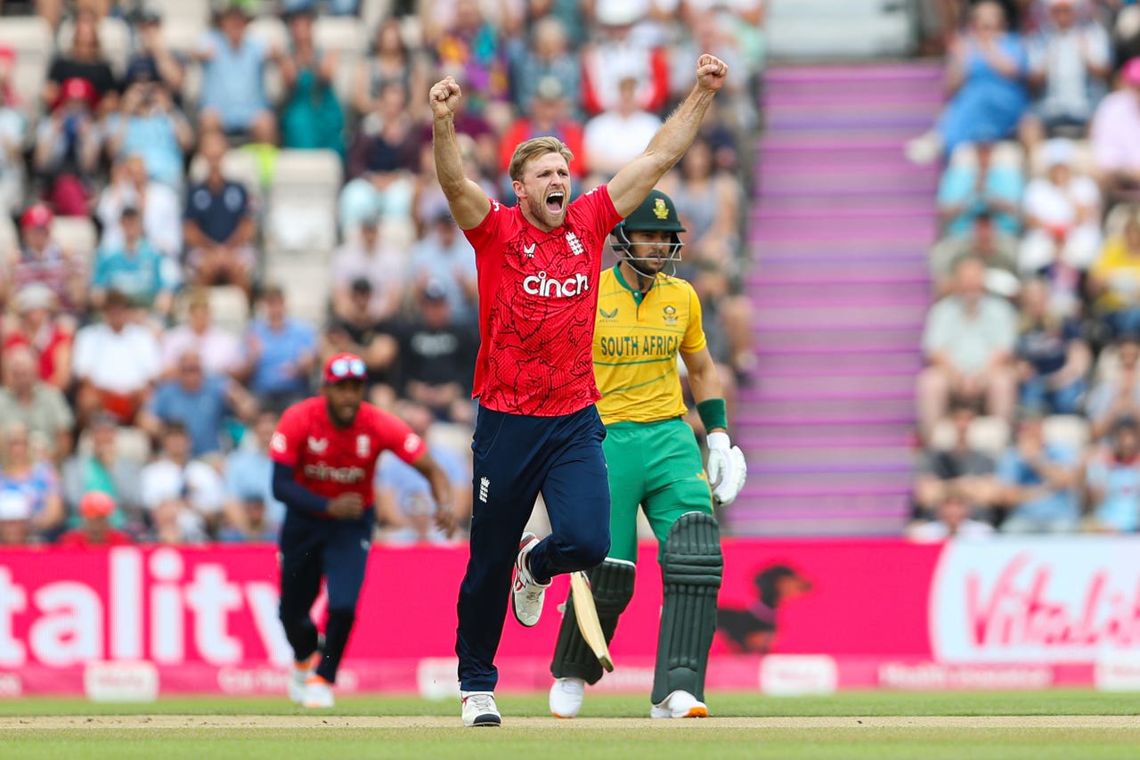 David Willey eager for World Cup spot but accepts place in England ...