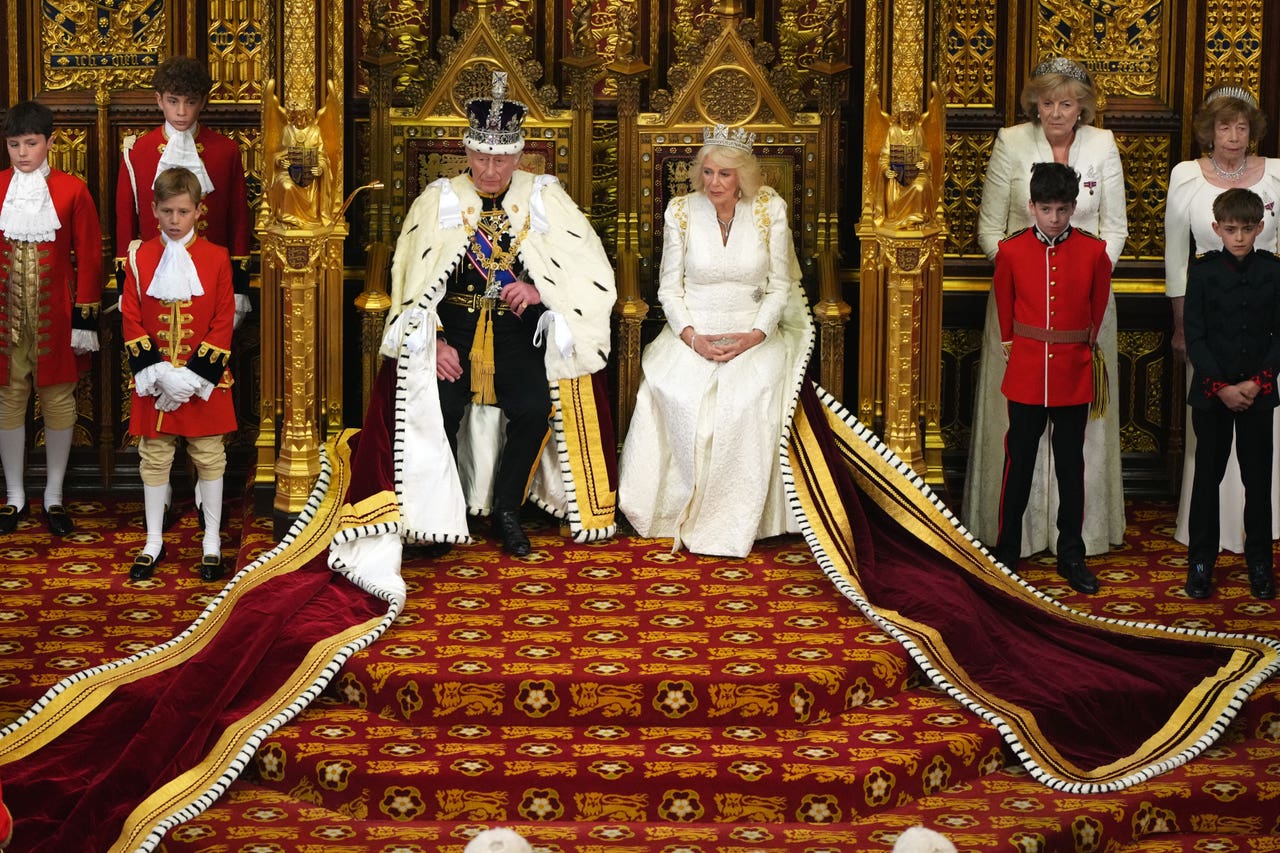 King brings continuity and tradition as political chaos and uncertainty ...