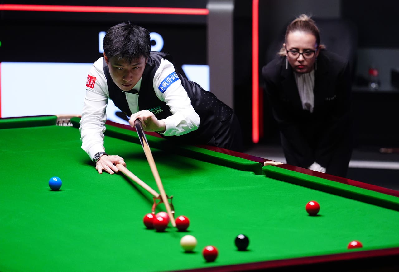 Zhao Xintong on verge of World Championship title after dominating Mark ...