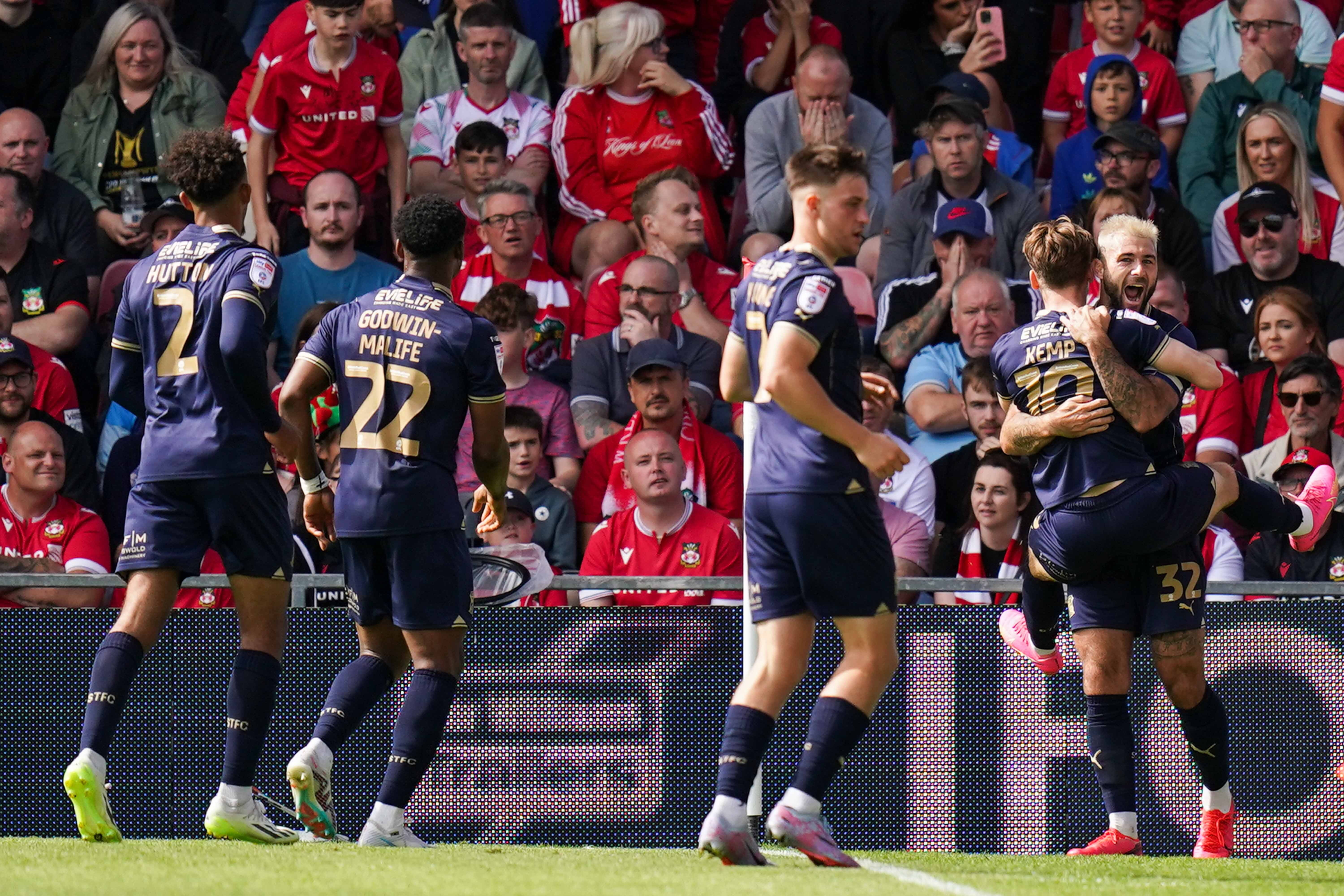 Charlie Austin on target as unbeaten Swindon see off 10-man Walsall ...