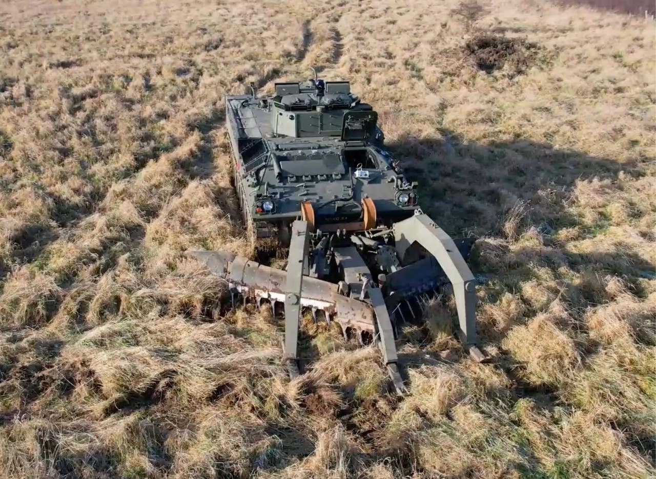 Minefield-clearing robot to be trialled for British Army front lines ...