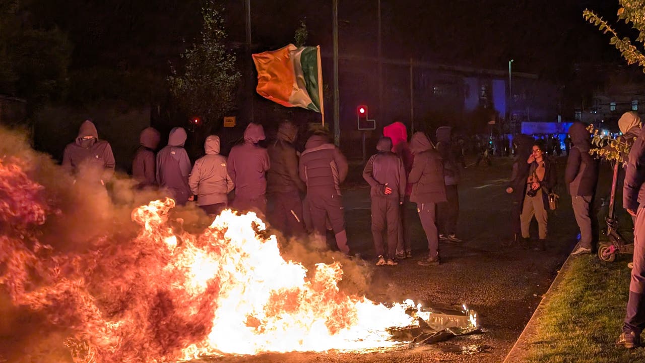 Six arrests as Irish police condemn ‘mob thuggery’ | Ayr Advertiser