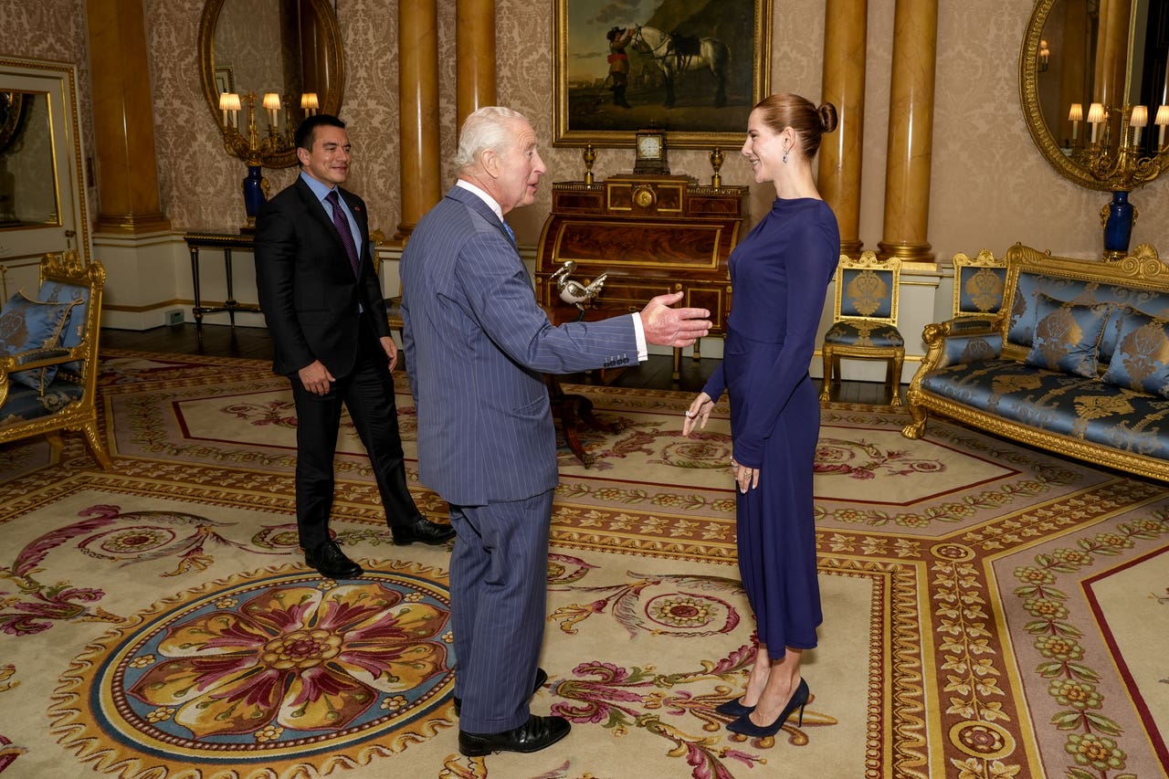 King greets Ecuador’s influencer first lady who was inspired by Diana ...