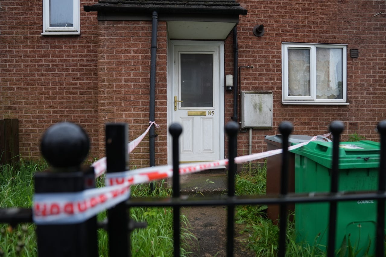 Mother and daughter found dead months after 999 call ‘missed ...