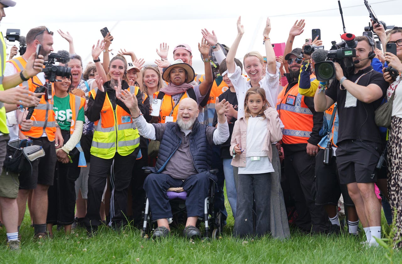 Michael Eavis: People who disagree with Glastonbury’s politics can go ...