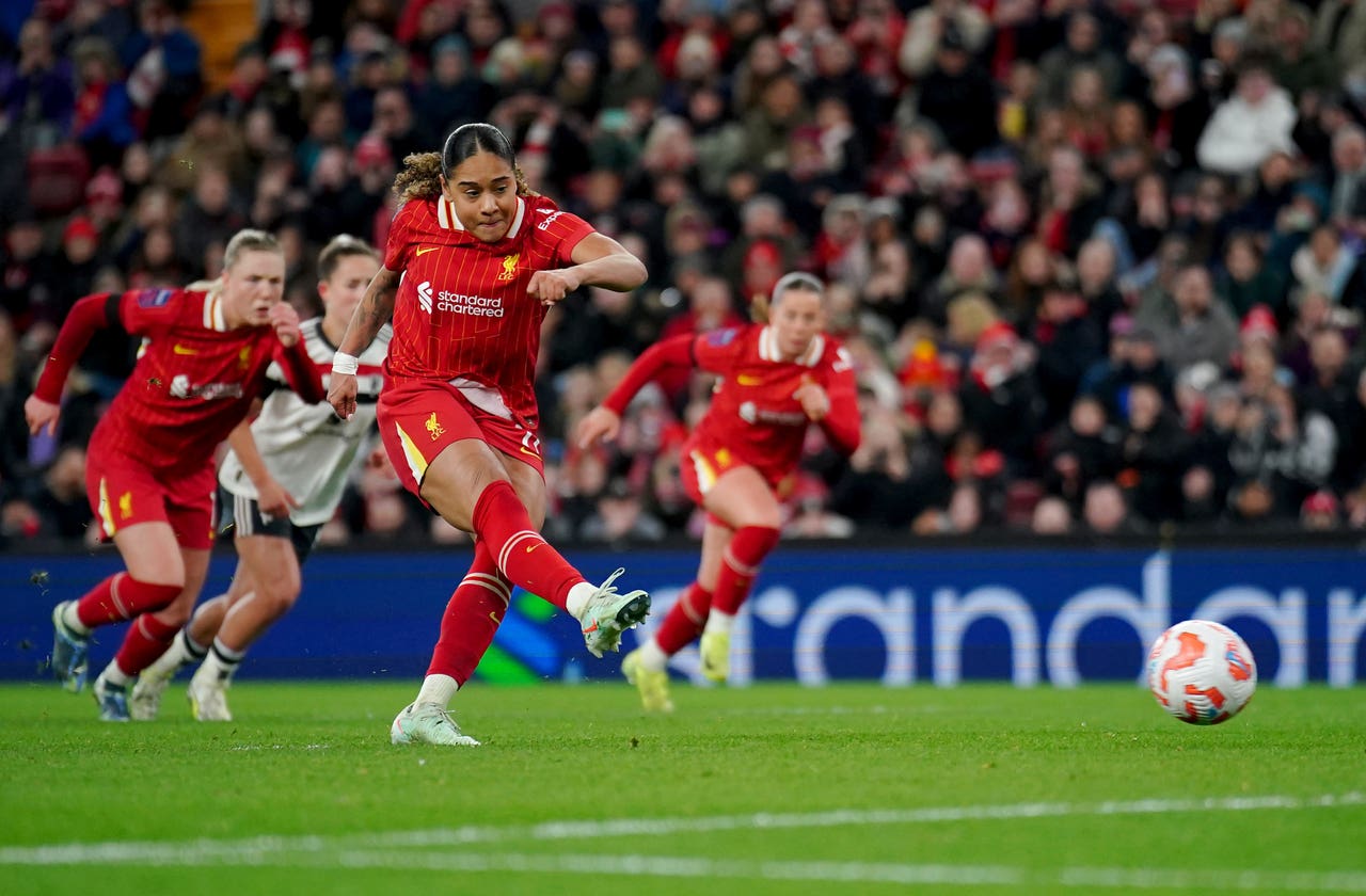 Olivia Smith set to become first £1million women’s transfer with ...
