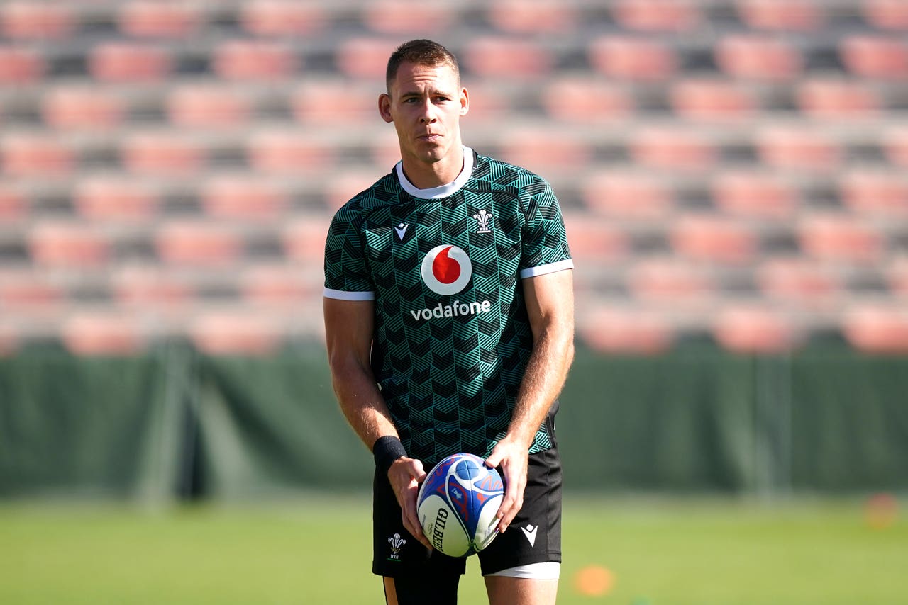 Rob Howley still under contract but will not coach for rest of Six ...