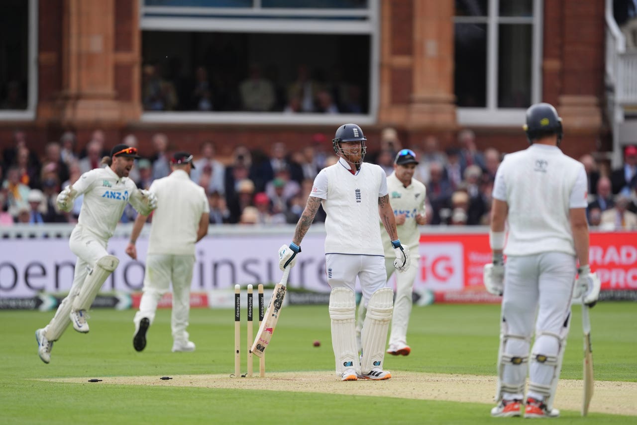 England lose four quick wickets as New Zealand speed toward hasty ...