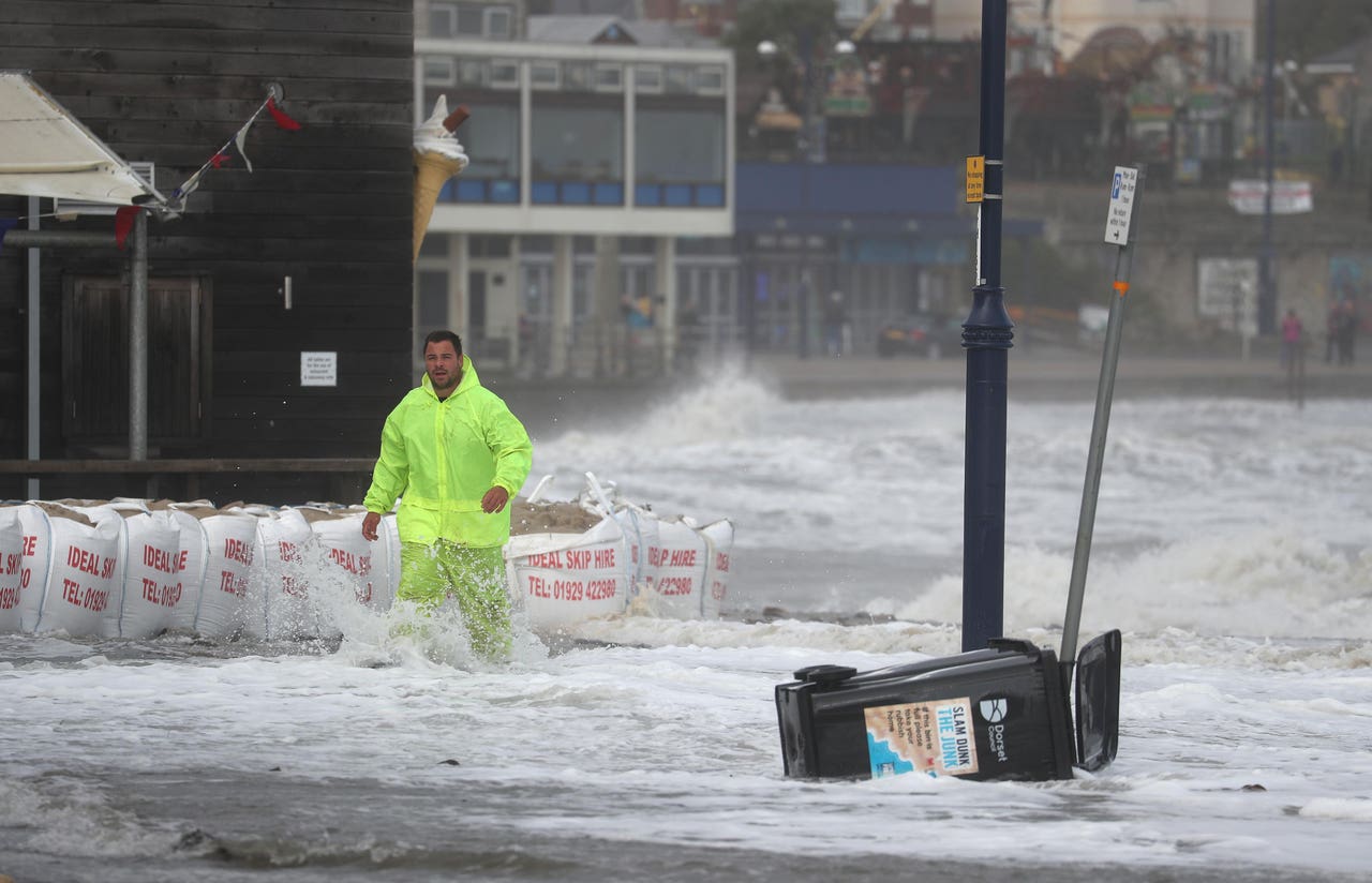 Parts of UK hit by gale-force winds and heavy rain as Storm Alex ...