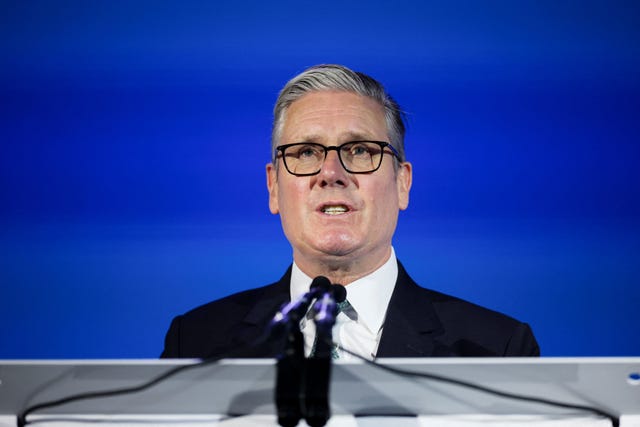 Starmer gives tech companies ultimatum over children sending naked ...