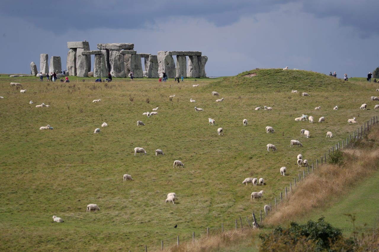 Stonehenge altar stone may have travelled from Scotland via glacier ...