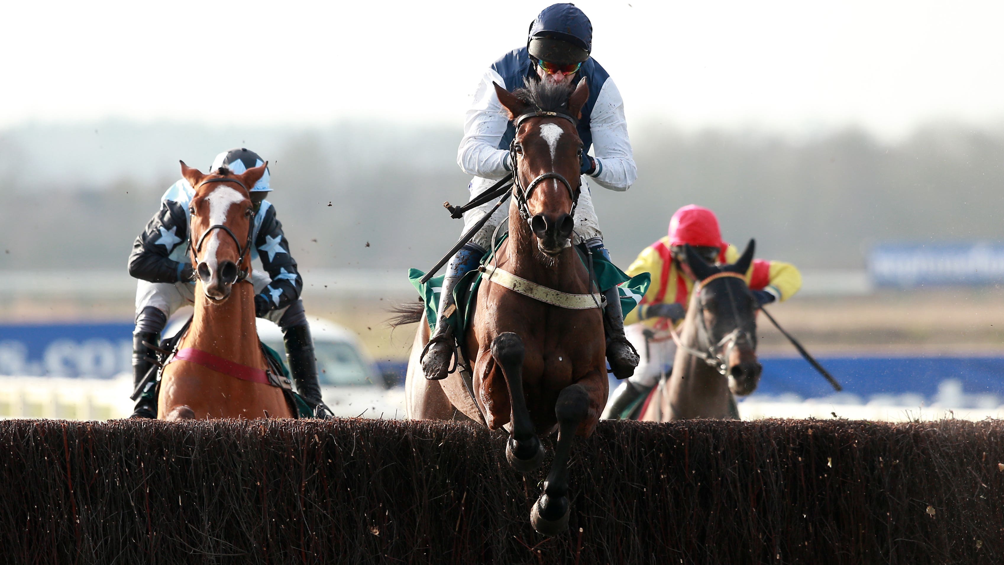 Walk In The Mill stays on stoutly to claim Becher glory at Aintree