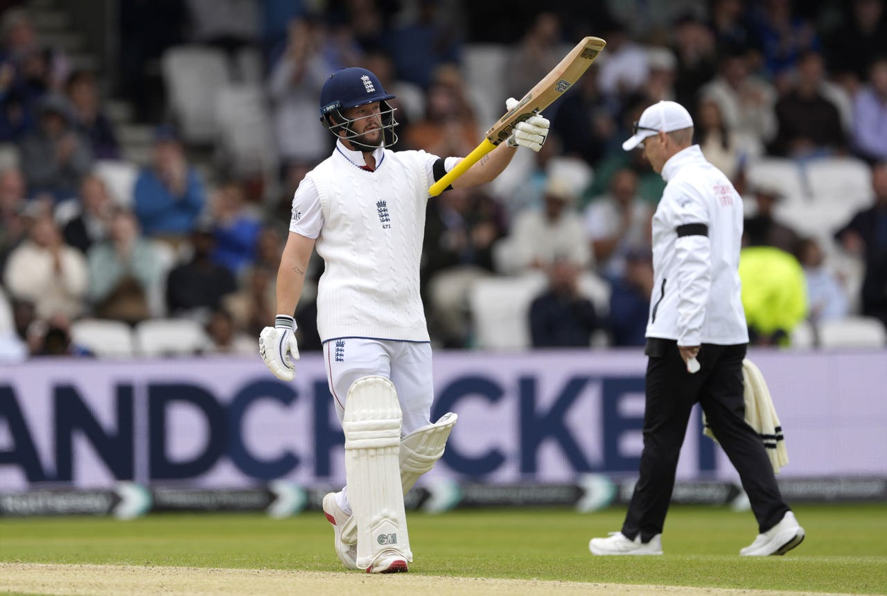 Zak Crawley and Ben Duckett lift England on final day of first Test ...