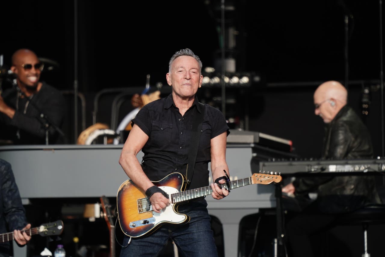 Patti Scialfa, Bruce Springsteen’s wife and bandmate, reveals cancer ...