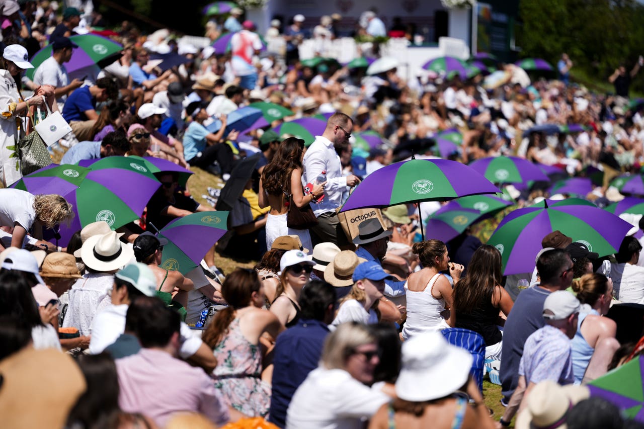 Wimbledon diary: Leonardo DiCaprio in the crowd and Roger Federer’s ...