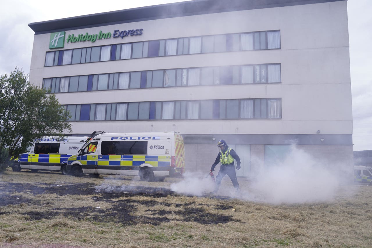 Holiday Inn owner urges calm after attacks on two hotels housing asylum ...