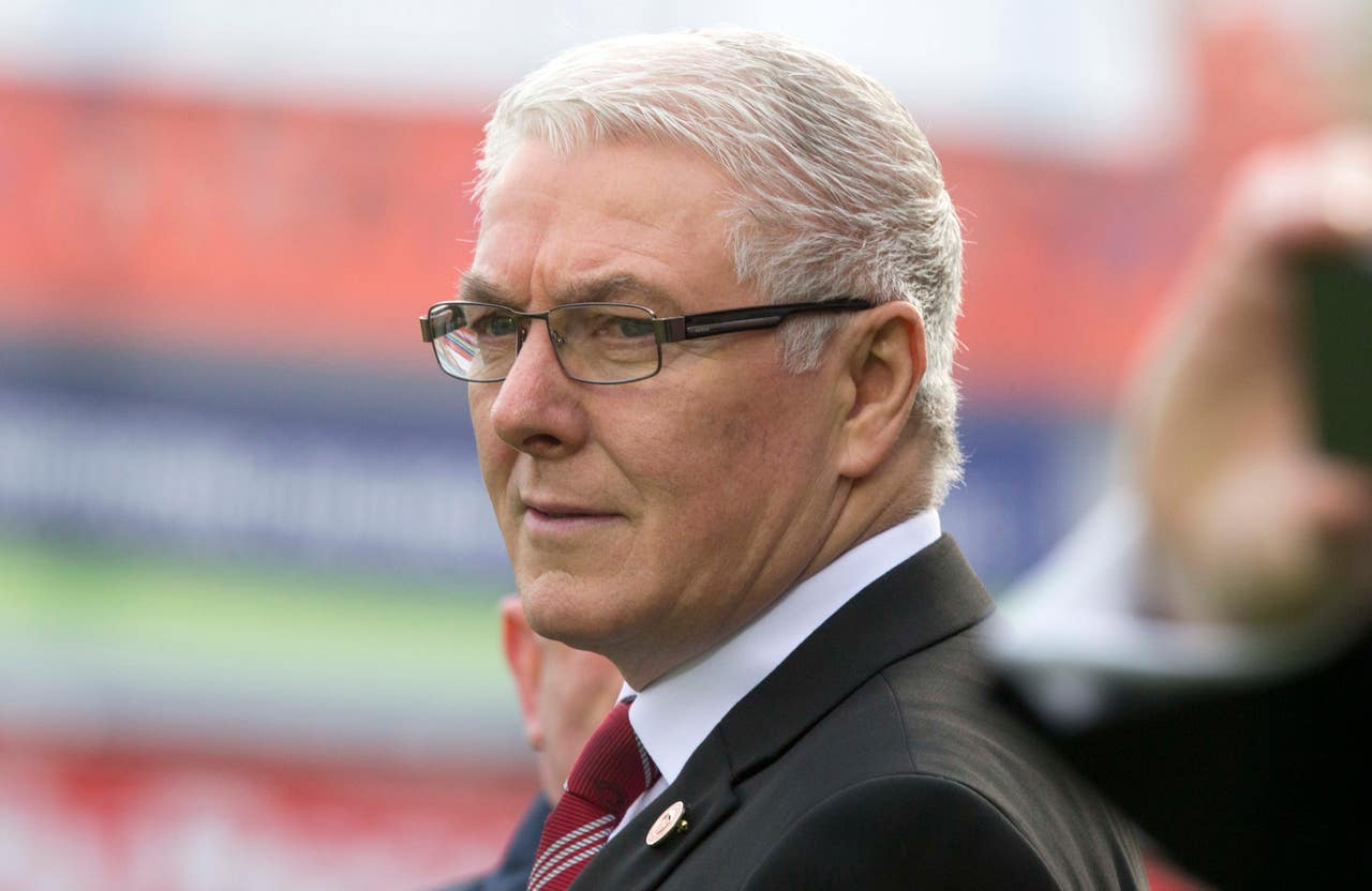 Les Gray wants open-mindedness in search for temporary or long-term ...