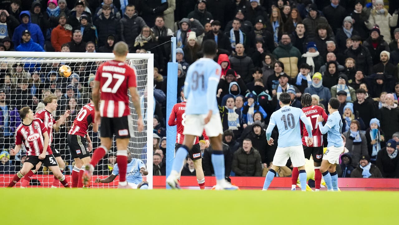 Man City score 10 as Antoine Semenyo marks debut with goal in Exeter ...