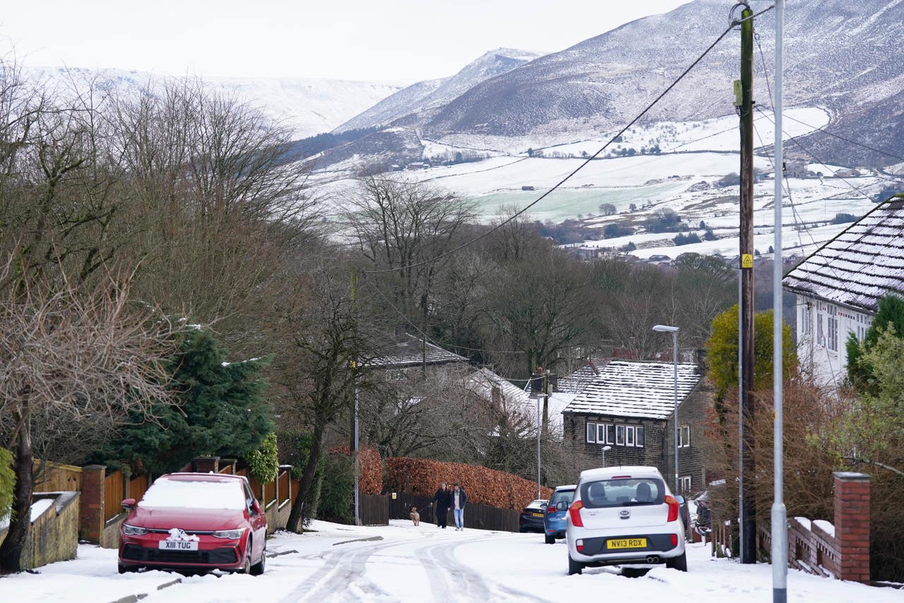 In Pictures: Storm Goretti batters Britain with snow, wind and rain ...