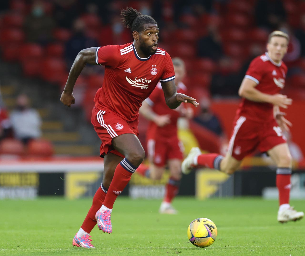 Footballer Jay Emmanuel-Thomas denies drug importation charge | Peeblesshire News