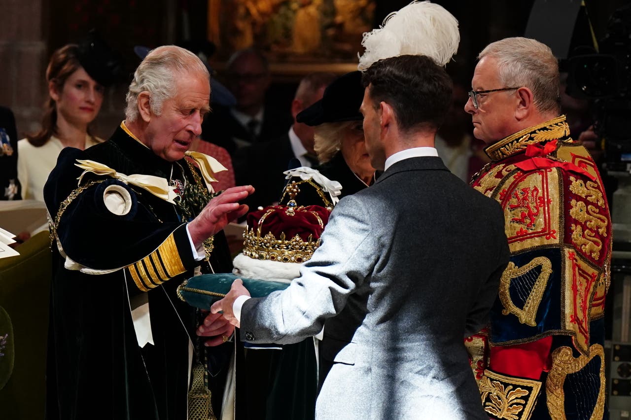 Environmental message as Charles presented with Honours of Scotland ...