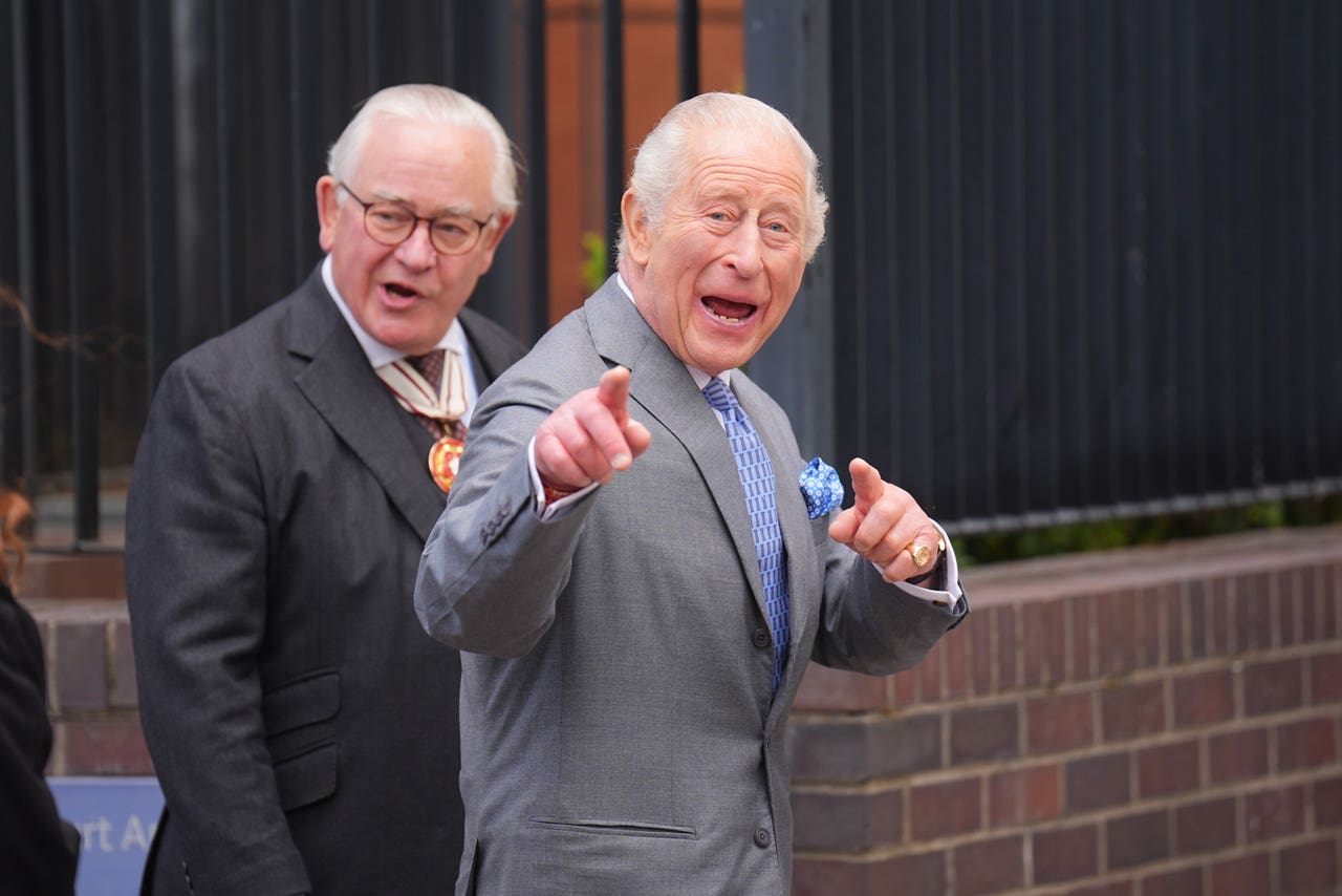 King visits Golders Green and meets Jewish stabbing victims | York Press