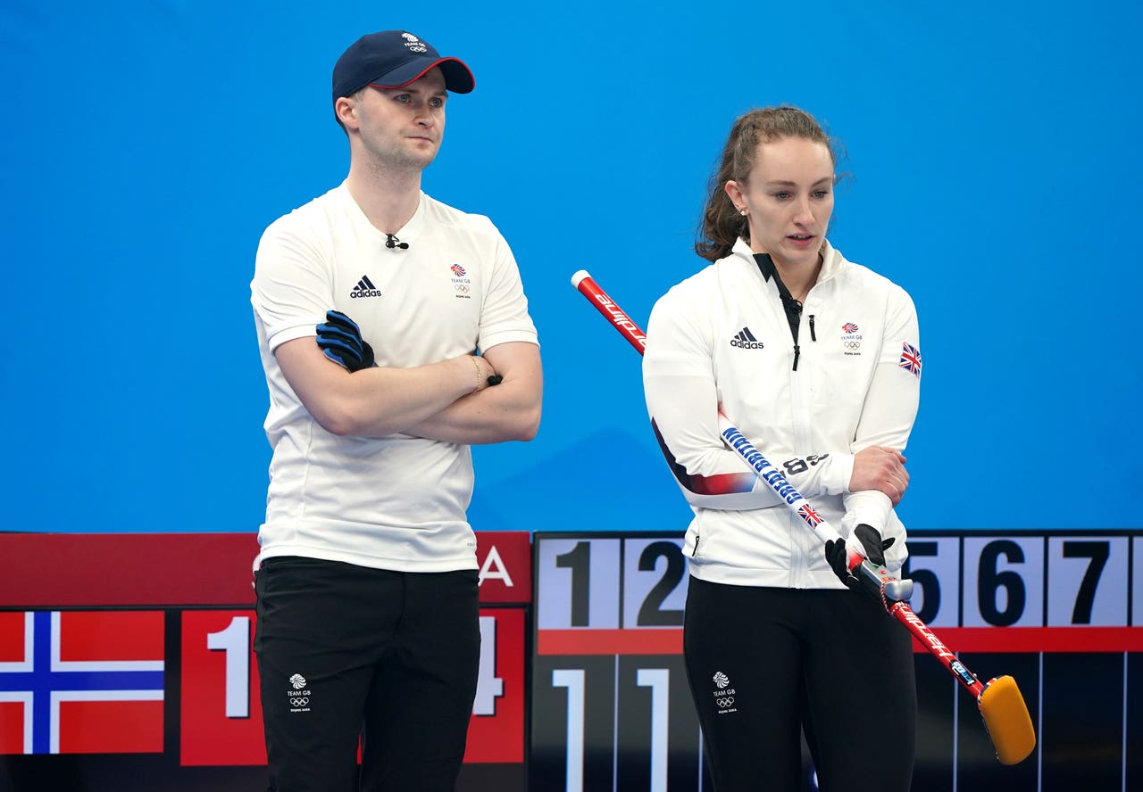 Bruce Mouat and Jennifer Dodds ready to aim for curling final place on ...