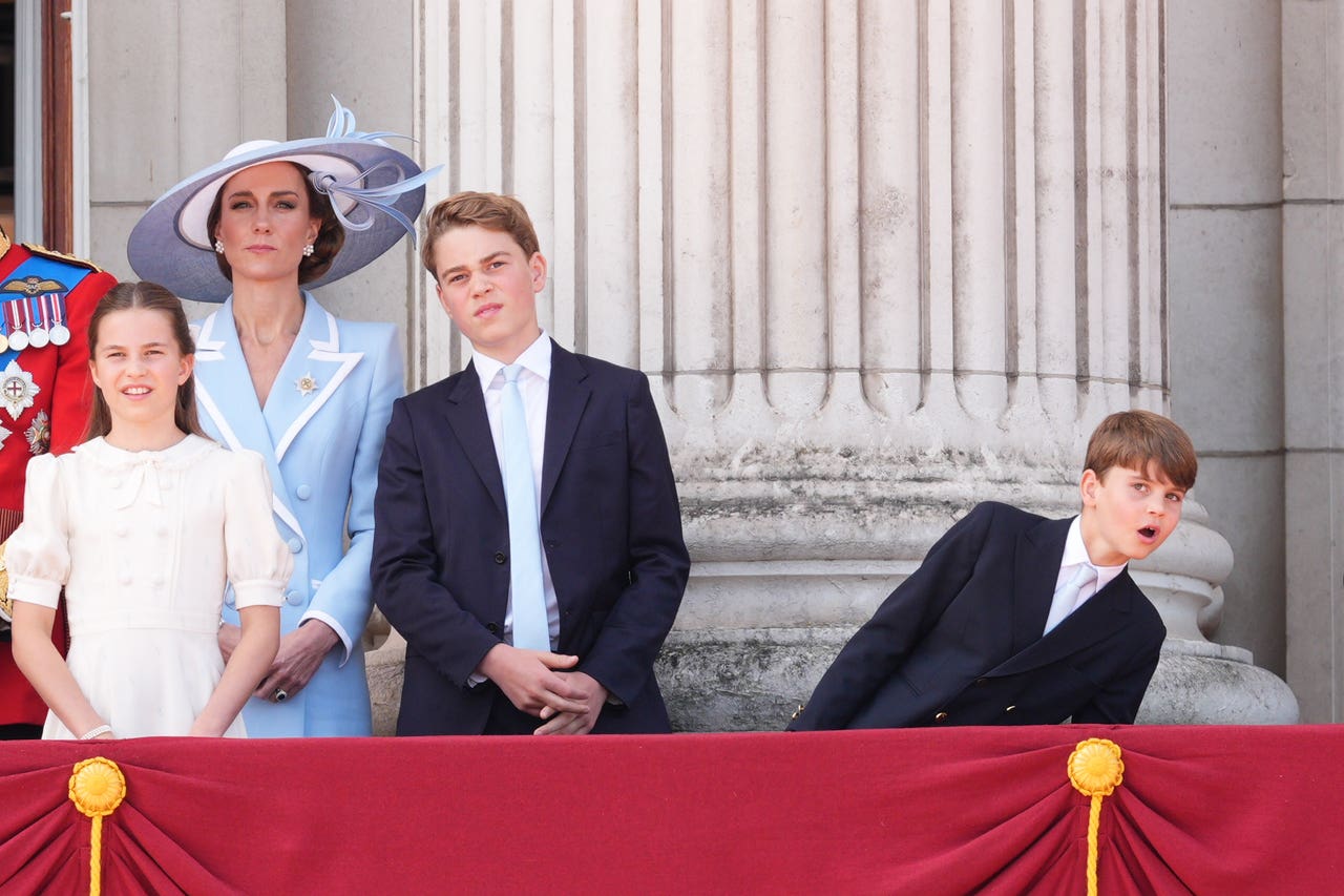 Red Arrows flypast for Trooping the Colour delights Prince Louis ...
