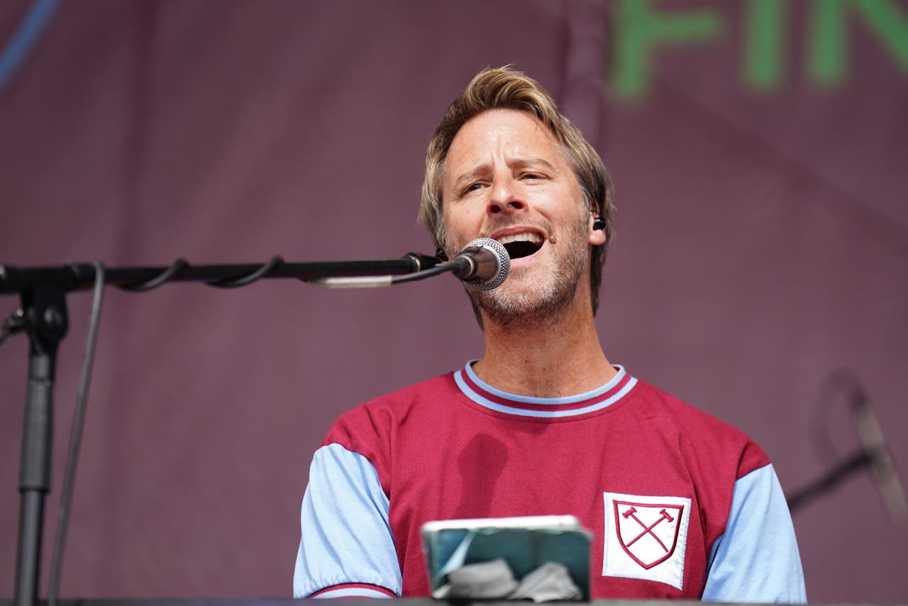 Singer Chesney Hawkes hails son as ‘rock and roll’ ahead of their tour ...