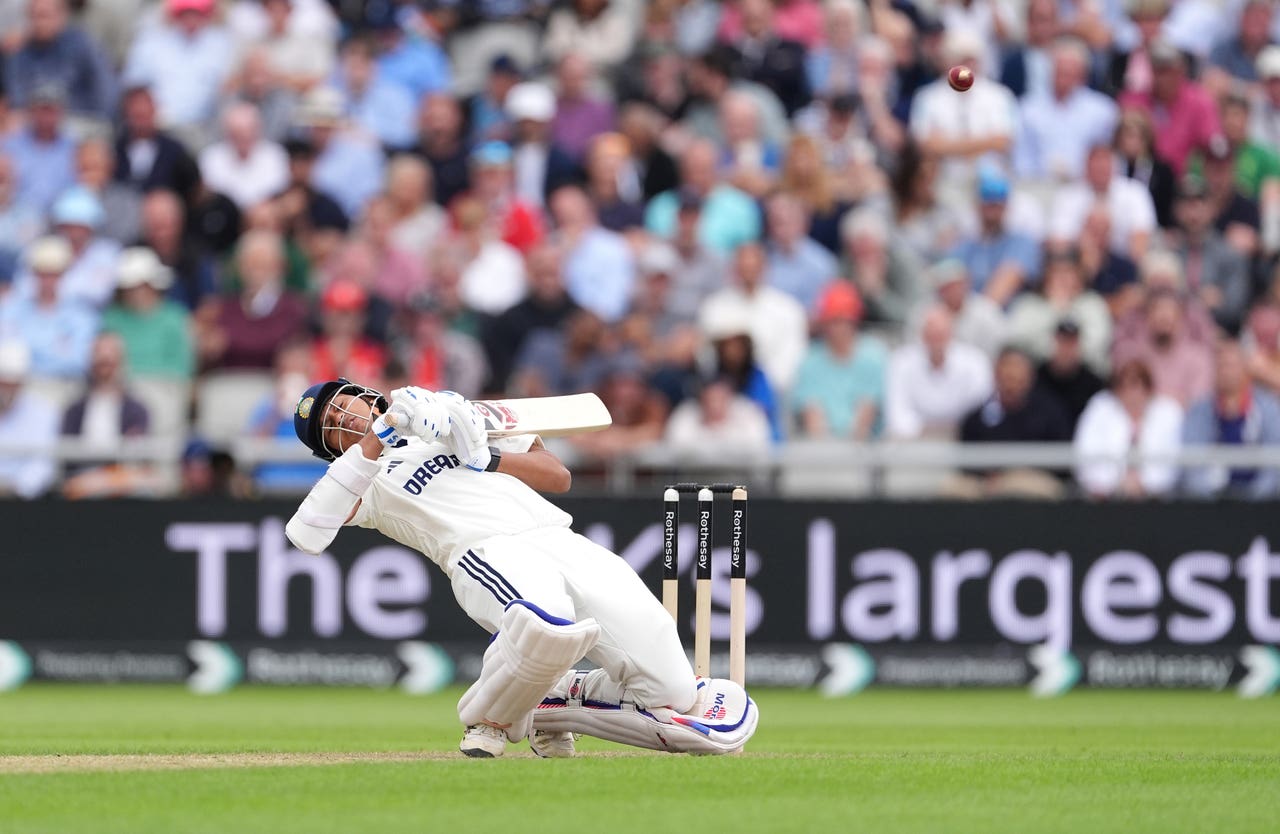 Liam Dawson ends long wait for Test wicket as England make inroads ...